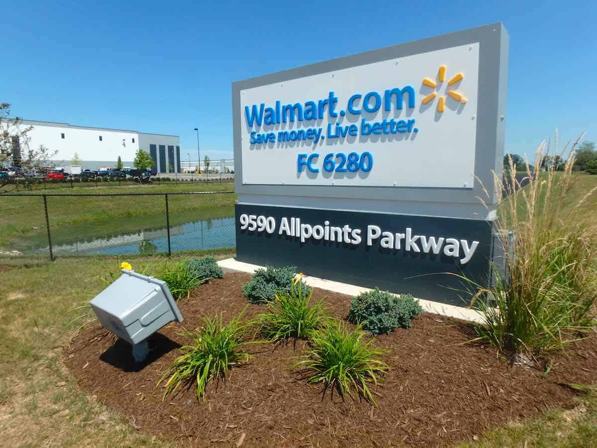 Walmart Orders Suppliers To Track Leafy Greens Using IBM Blockchain ...