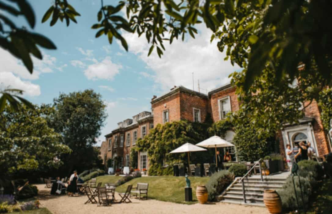 Downing Crowd Lists Bond With Equity Kicker For Investors | Crowdfund Insider